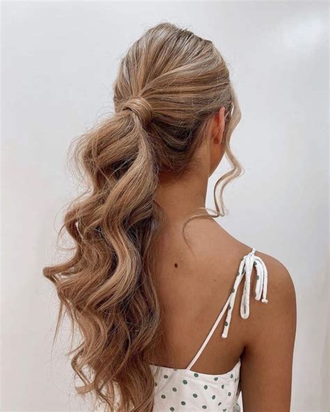 20 Homecoming Hairstyles For Medium Long Hair Stylin By Sarita