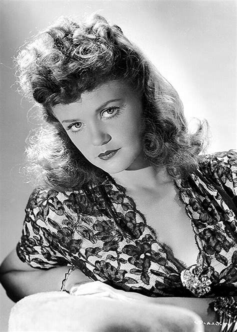 Simone Simon 1910 2005 Cat People Old Hollywood Style Actresses