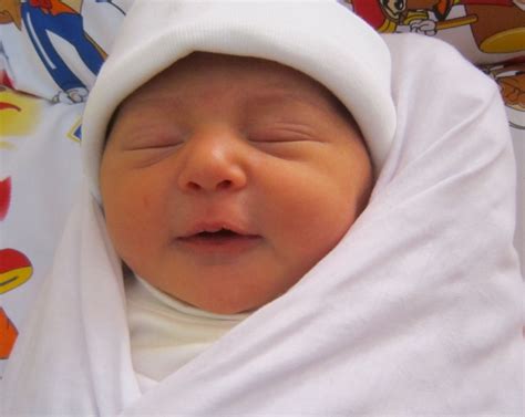 دخمل بابا ،وانيا