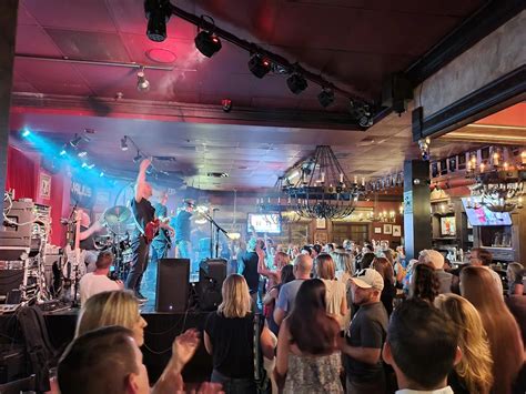 Valius Live Music Is Fun Again The Champagne Of Rock