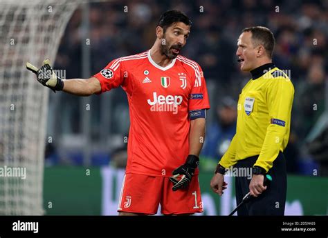 Juventus Goalkeeper Gianluigi Buffon Talking To The Additional