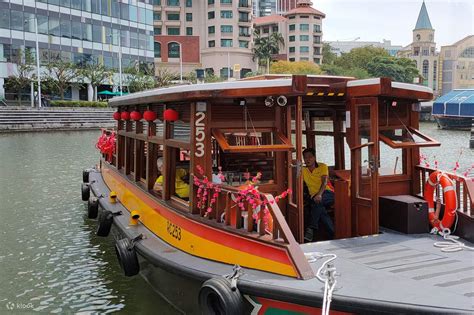 Singapore River Bumboat Cruise Half Day Tour With Tunglok Dinner