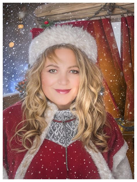 Mrs Santa • Susie S Model Cosplay Modelling Image • Image Id977270