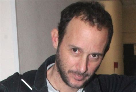 איתי שגב חושף אין לי בית אני מעביר את הלילות בגנים ובפארקים מעריב