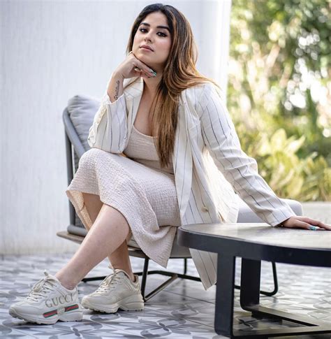 Aparna Thomas 🤤 Rmalluhorny