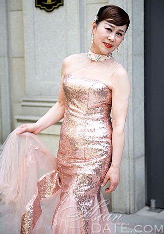 China Member Qingzhi From Beijing Yo Hair Color Black