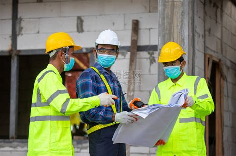 亚洲工程技术人员团队介绍工人在工地建房高清图片下载 正版图片503752631 摄图网
