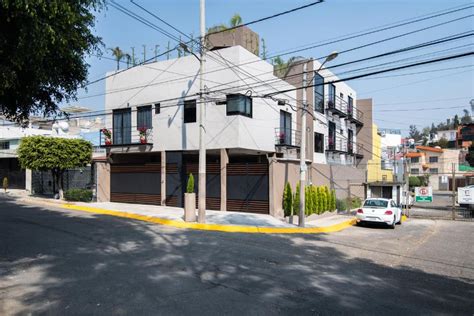 Mexico City Middle Class Homes