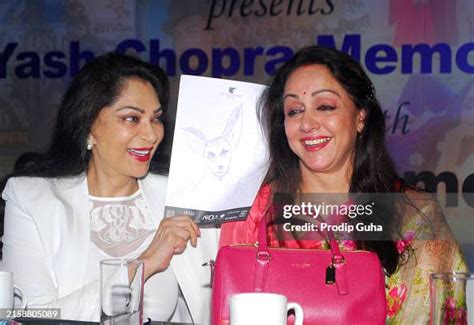 Simi Garewal And Hema Malini Attend The 2nd Year Of Yash Chopra Award News Photo Getty Images