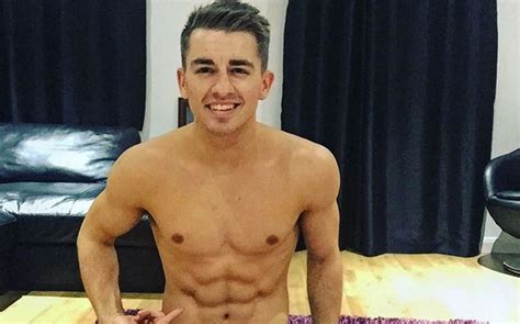 Its Been A Very Shirtless Week For Olympic Champion Max Whitlock
