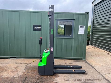 Sold New Cesab S010i 1t Wrapover Pedestrian Stacker Ref 2450