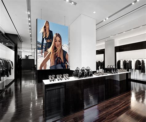 Suspended Seg Frames