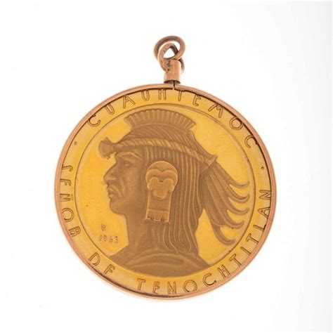 Moneda Cuauhtemoc Y Hernan Cortes En Oro Amarillo De 18k Peso 44 4 G
