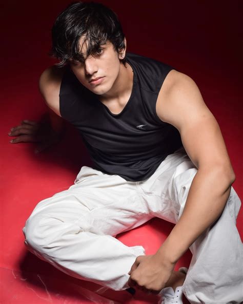 Himank Nirania Himankniraniaa • Instagram Photos And Videos