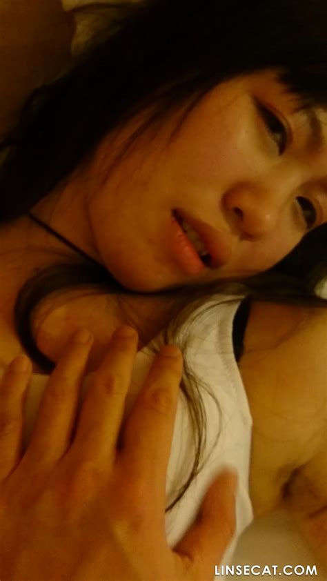 Baidu Cloud Storage Leak Shanghai Cuckold Man Fucks His Girlfriend With Friends Stingy Cat