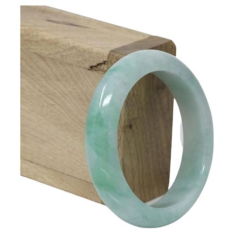 Realjade Classic Bangle Genuine Burmese High End Green Jadeite Bangle