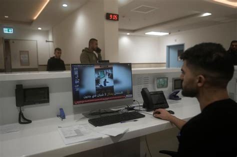 Israeli Forces Disguised As Women Medics Kill 3 In Hospital