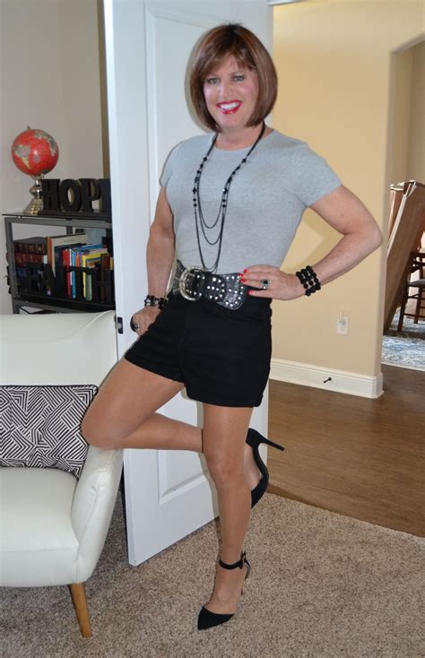 Scarletts “shorts Week” Photo 3 Crossdresser Heaven