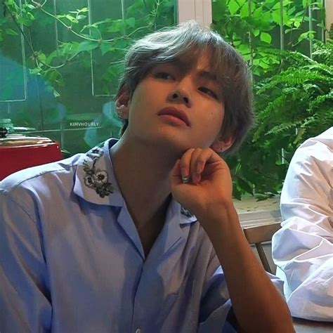 ไอเดีย แทฮยอง 130 รายการ แทฮยอง คิมแทฮยอง นักร้อง