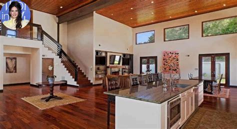 Inside Lana Del Reys Iconic House On Genesee Street Home Style Cafe