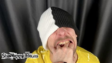 Custom Amateur Couple Dilon Biting Stepmommy Fingers Vampire Fangs