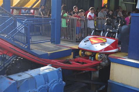 Superman The Ride Coasterpedia The Amusement Ride Wiki