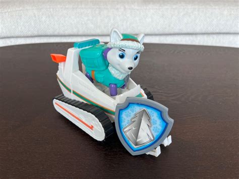 Paw Patrol Everest Snowmobile Toy With Badge Hobbies And Toys Toys