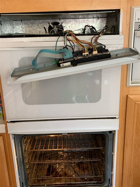 ᐉ GE Oven Not Closing Heres How to Fix Common Issues Prime HVAC Appliance Repair