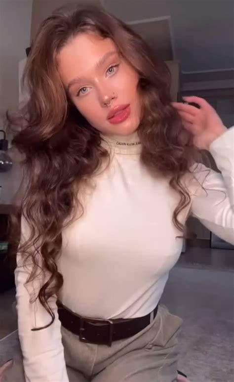 Sofia Simens Sofiasimensx • Instagram Photos And Videos