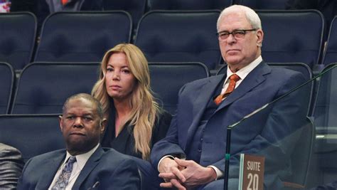 Knicks Phil Jackson Jeanie Buss End Engagement