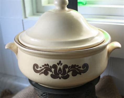 Pfaltzgraff Village 2 Quart Casserole Dish Lid And Punched Copper