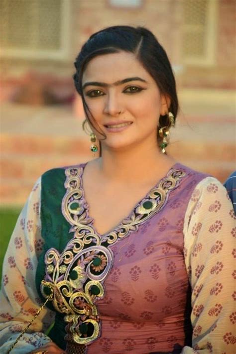 News About Gorgeous Actress Aima Khan Jeet News