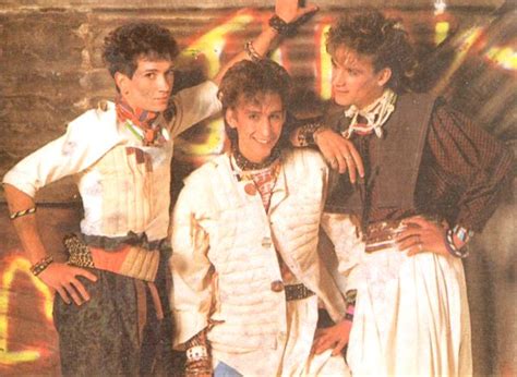 évoid Cкачать бесплатно в Mp3 слушать музыку онлайн на портале Musify