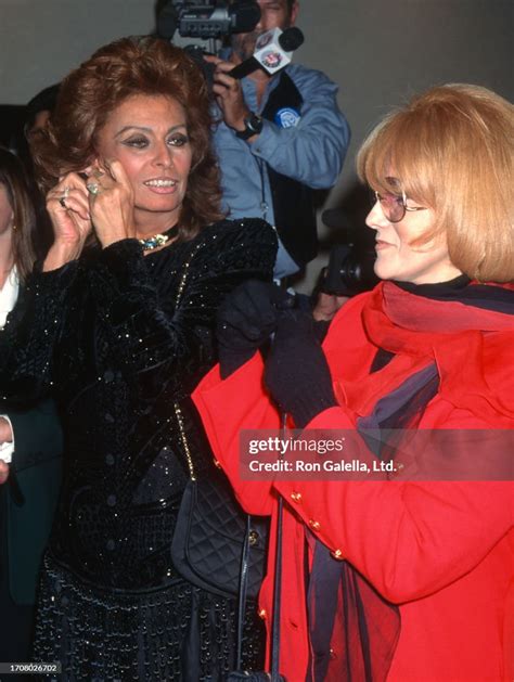 Actresses Sophia Loren And Ann Margret Attend A Premiere Of Grumpier