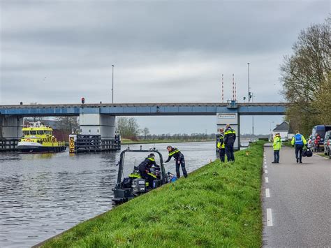 Zoektocht Naar Vermiste Persoon Op Water Hervat