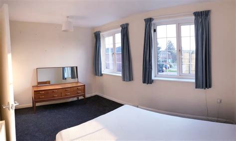 Sutton 2 Bed End Terrace Brandy Way Sm2 To Rent Now For £187500 Pm