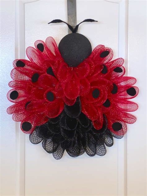 Ladybug Wreath Ladybug Decor Wallhanging Etsy Ladybug Wreath Wreath Crafts Christmas