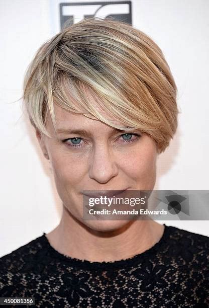 Amanda Wright Photos And Premium High Res Pictures Getty Images