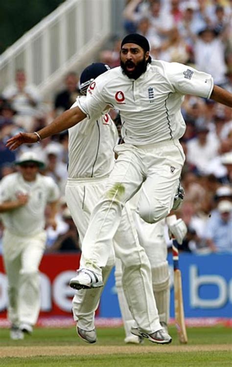 Monty Panesar Celebrates In His Own Inimitable Way The Wicket Of Mohammad Yousuf