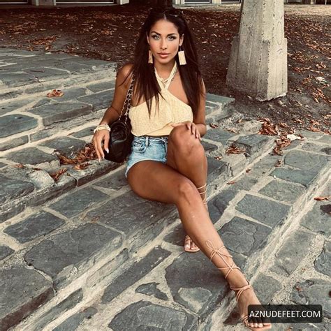 Negah Amiri Feet Aznudefeet