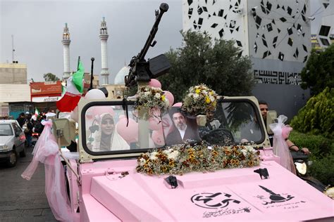 Iran Hosts Mass Weddings For Couples Volunteering For Wartime Sacrifice