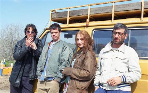 תמונה של נירו לוי עם אלון אבוטבול יבגניה דודינה אבשלום פולק מתוך זנטילה אידיבי