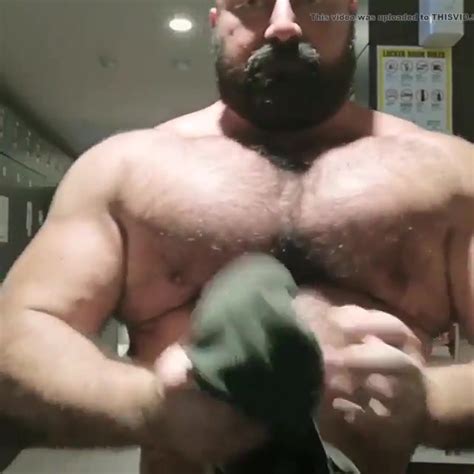 Bearded Musclebear Video Thisvid Com
