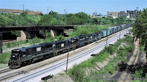 Norfolk And Western 8039 Leads A Westbound Freight At Broadw Flickr