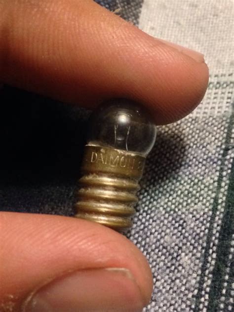 Daimon Flashlight W Daimon Light Bulb