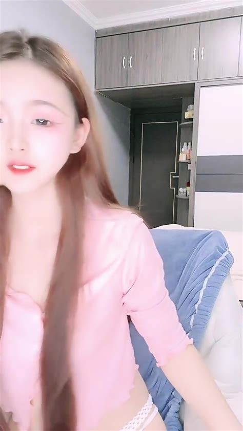 【小鱼塘】校花归来女神拉学姐下海绝代双骄互动自慰1 Eporner