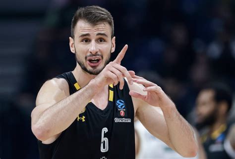 Nemanja Dangubić Ima Novi Klub Potpisao Za Promiteas Kurir