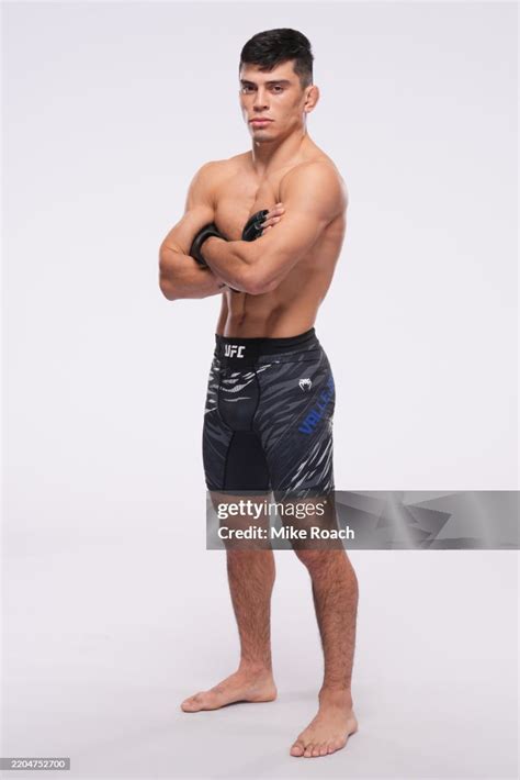 Kevin Vallejos Poses For A Portrait During A Ufc Photo Session On