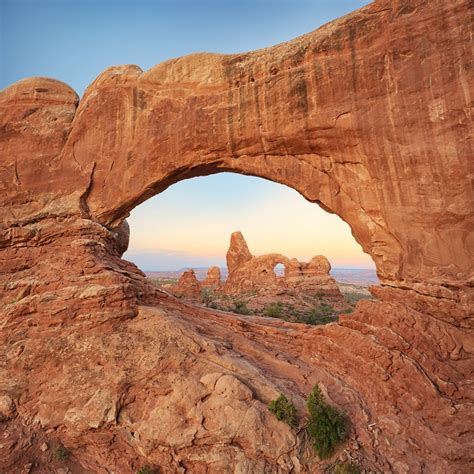Windows And Turret Arch Windows Trail In Arches National Parks