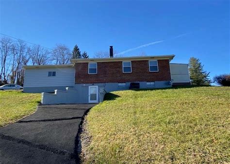 308 Severt St Marion Va 24354 Redfin